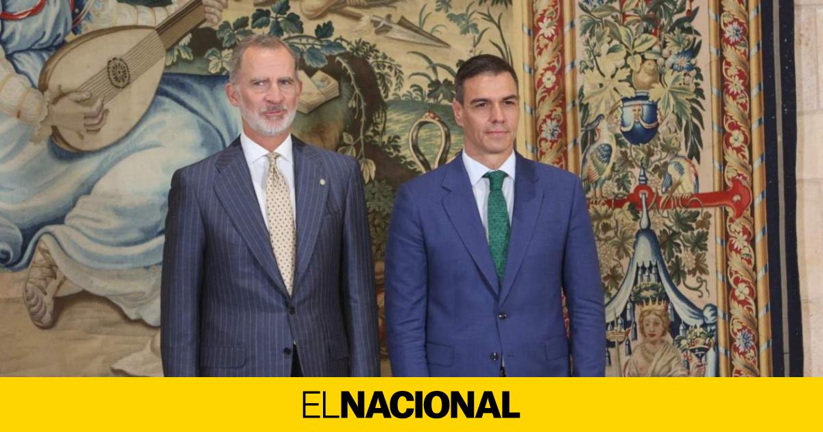 Pedro Sánchez, el garante de la monarquía en las portadas: con el Rey no se juega