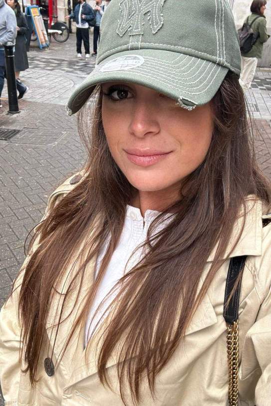 Sira Martínez Y Pacho Guapísimos De Viaje Familiar A Londres El Mejor Apoyo De Luis Enrique