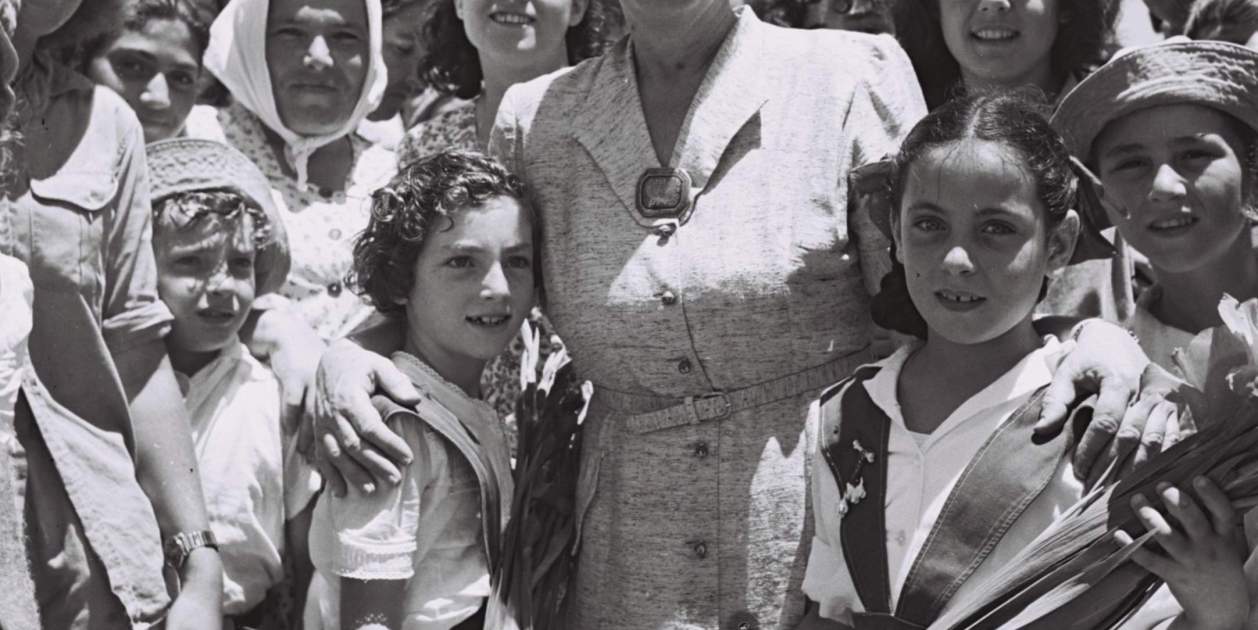 Muere Golda Meir, la "dama de hierro" israelí