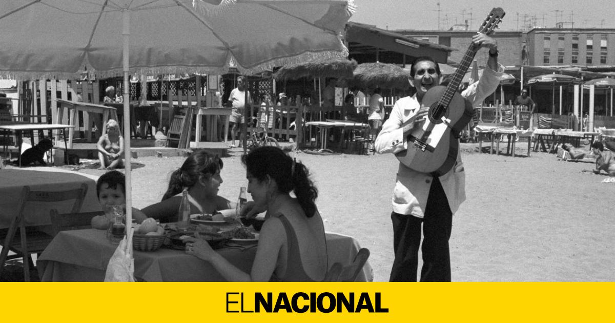 La Barceloneta homenajea al popular cantante y poeta Bernardo Cortés