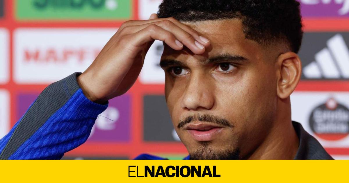 Ronald Araujo se'n va del Barça si es compleix aquesta condició, Flick ...