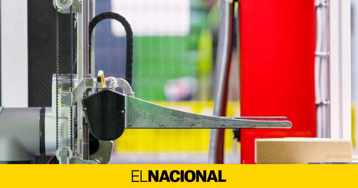 Amazon equipa sus almacenes con Vulcan, el nuevo robot impulsado por IA ...