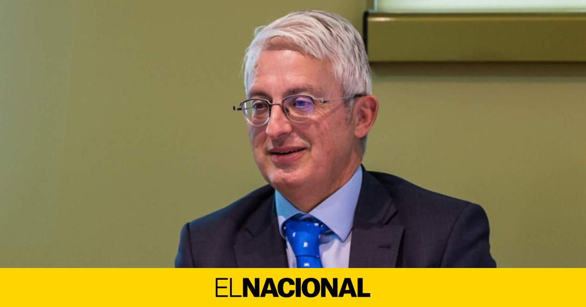 Dimite el presidente del TEAC tras ser acusado de cobrar 100.000 euros ...