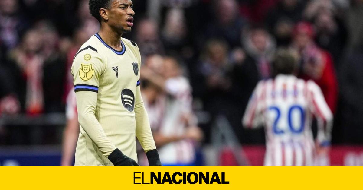 Alejandro Balde ha sido el primero en saber que está fuera