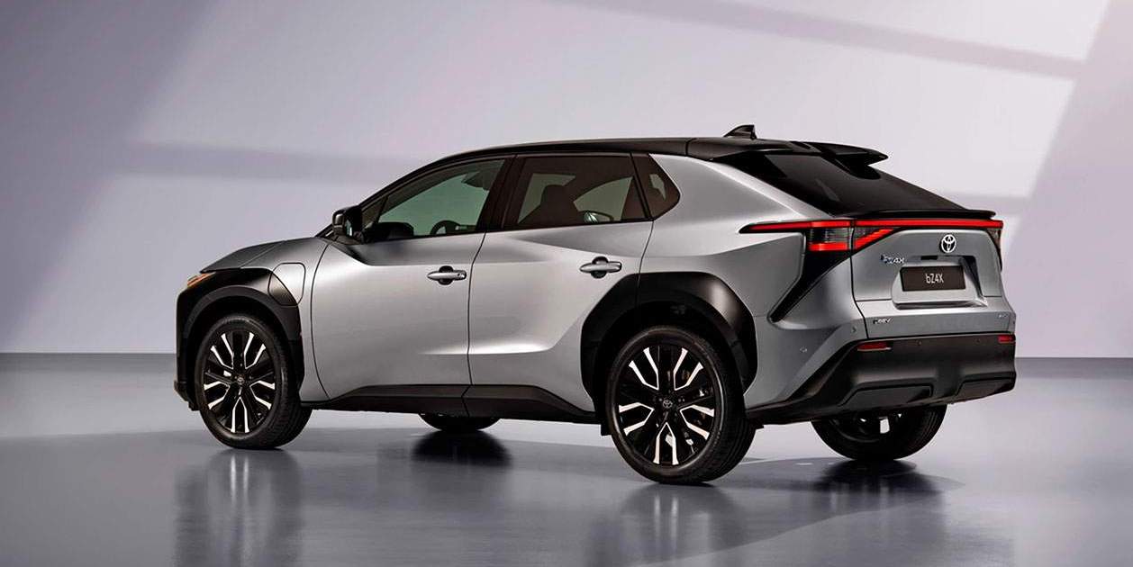 Los taxistas que necesitan un SUV no dudan: este Toyota es una opción ...