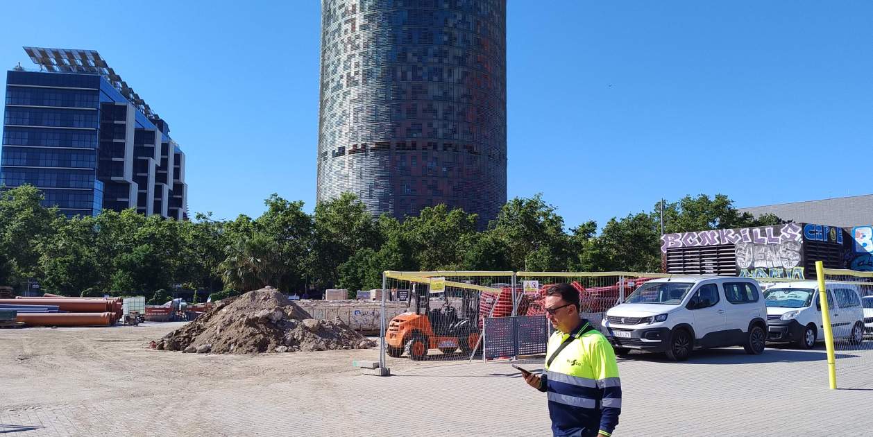 Barcelona construirà equipaments, habitatge i oficines al solar del ...