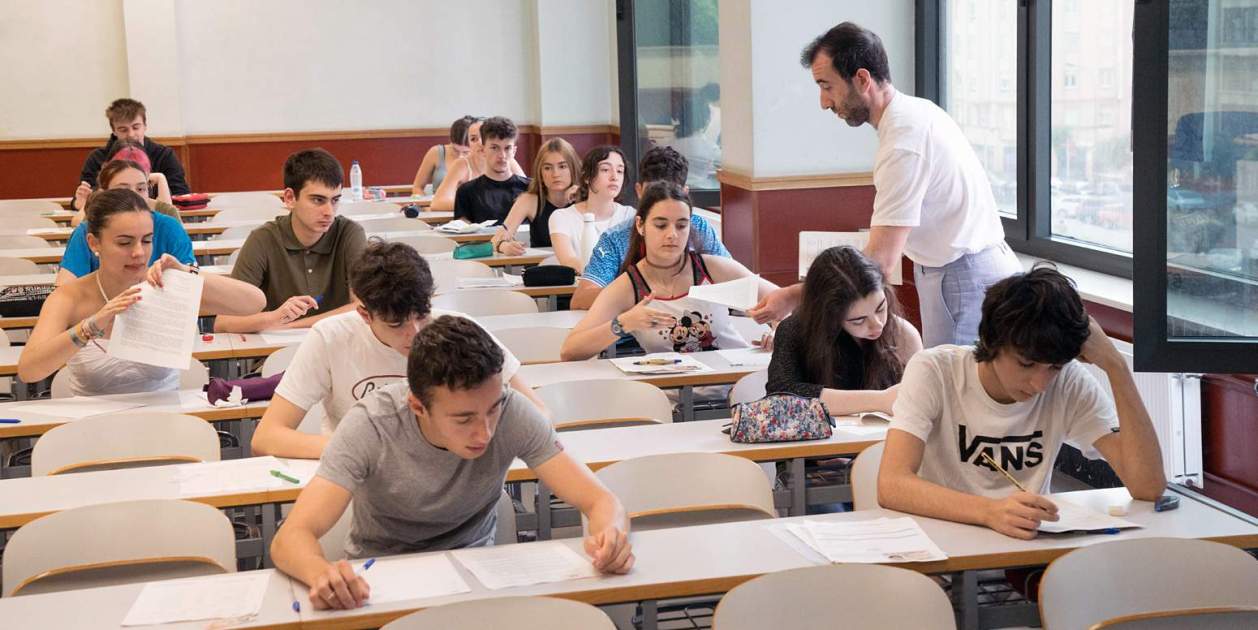 Alud de ceros en la prueba de euskera en la selectividad vasca: ¿qué ha ...