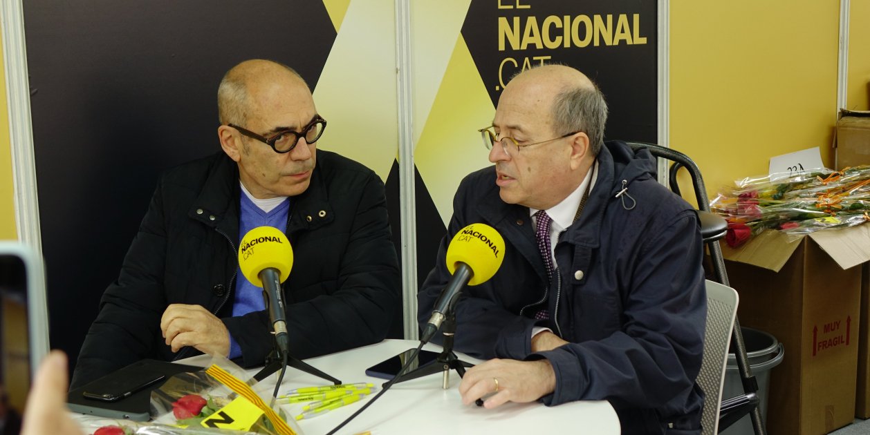 Bienvenida de José Antich a la parada de ElNacional.cat por Sant Jordi